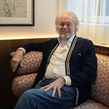 Biografie en boeken van Terry Hayes